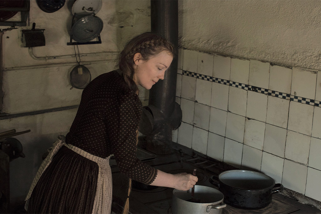 Nadine Stegelmeier: Warum gelten die Rauhnächte als besondere Zeit? | Engelmagazin